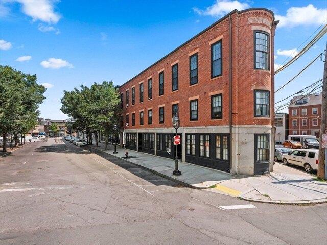 Winnisimmet St Unit C, Chelsea, Condo For Sale