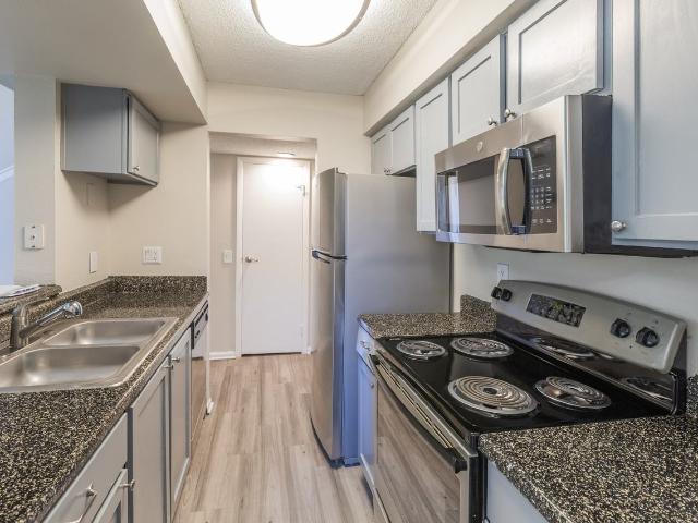Winridge Apartments and Townhomes 1 Bedroom Apartment for Rent at 2075 S Paris Way, Aurora, CO 80014 Village East