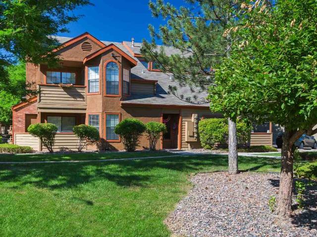 Winridge Apartments and Townhomes 2 Bedroom Apartment for Rent at 2075 S Paris Way, Aurora, CO 80014 Village East