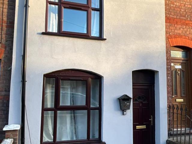 Winsdon Road, Luton LU1, 2 bed terraced house to rent, £1,400 pcm | PrimeLocation