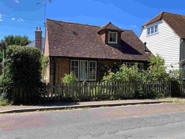 Winser Road, Rolvenden Layne, Cranbrook TN17, 2 bed detached house to rent, £1,350 pcm | PrimeLocation