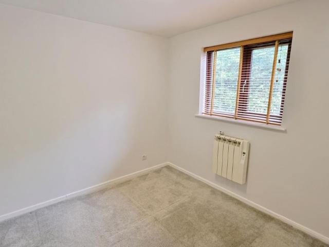 Winsford Avenue, Coventry First Floor Modern Apartment