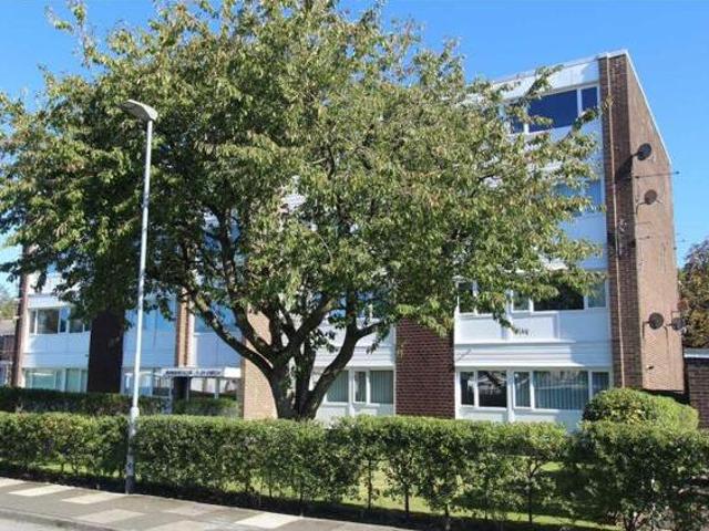 Winshields, Collingwood Chase, 2 Bedroom Flat