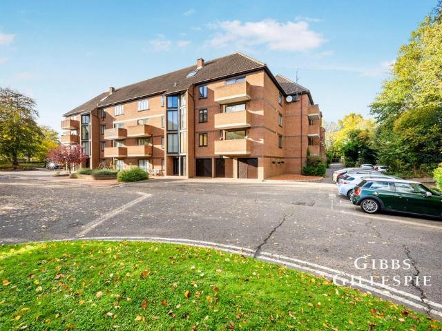 Winslow Close, Pinner, HA5 2 bed flat to rent £1,875 pcm £433 pw
