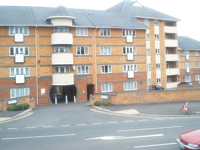 Winslet Place, Oxford Road, Reading RG30, 2 bed flat to rent, £1,275 pcm | PrimeLocation