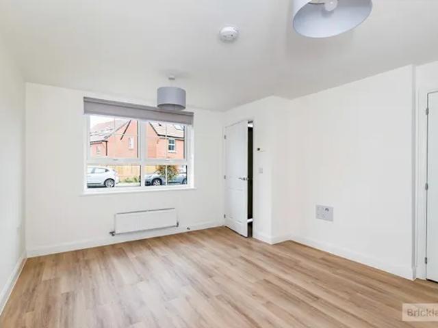 Winston Avenue, Borden, Sittingbourne, Property for rent