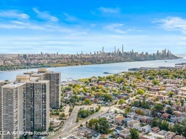Winston Dr Apt,cliffside Park, Condo For Sale