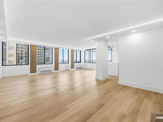 Winston Dr Apt,cliffside Park, Condo For Sale
