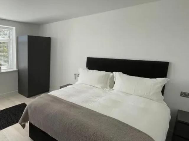 Winston House, Dollis Park, London, N3 1HN, United Kingdom | 1 bed house for rent #122297688 | Rentberry