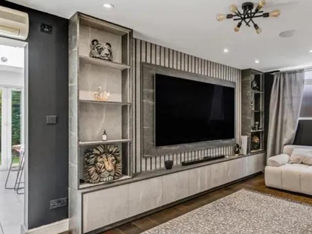 Winston House, Lichfield Grove, London, N3 2JH, United Kingdom | 5 bed house for rent #167456264 | Rentberry