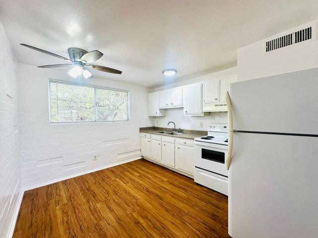 Winstel3322North 2 Bedroom Apartment for Rent at 3322 N Winstel Blvd, Tucson, AZ 85716