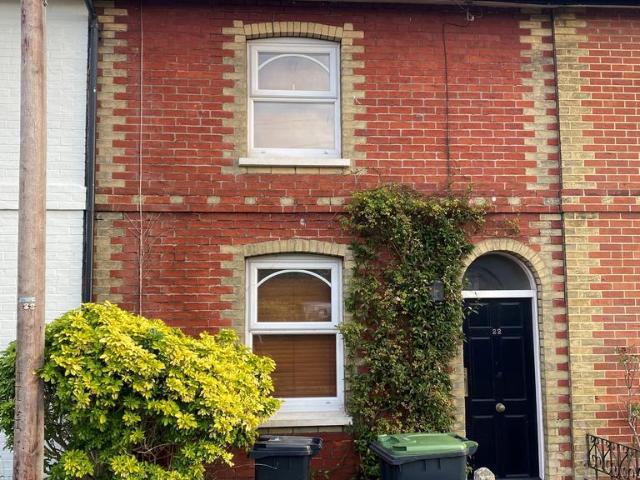 Wick Lane, Christchurch, BH23 2 bed terraced house to rent £1,520 pcm £351 pw