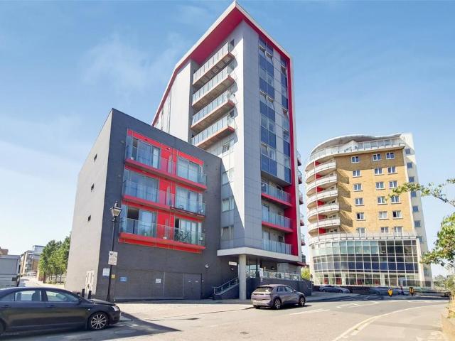 Wick Lane, London, E3 Studio to rent £1,650 pcm £381 pw