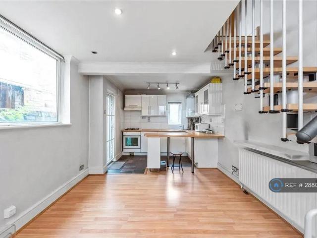 Wick Road, London, E9 1 bed flat to rent £1,795 pcm £414 pw