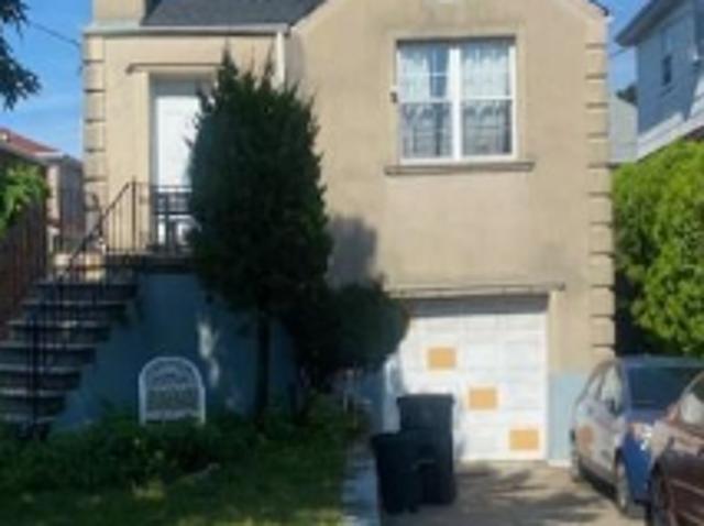 Wickham Ave