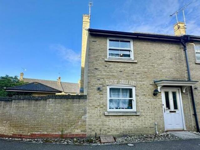 Wickham Crescent, Braintree, 2 Bedroom Terraced