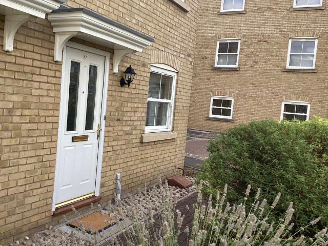 Wickham Crescent, Braintree CM7, 2 bed end terrace house to rent, £1,295 pcm | PrimeLocation