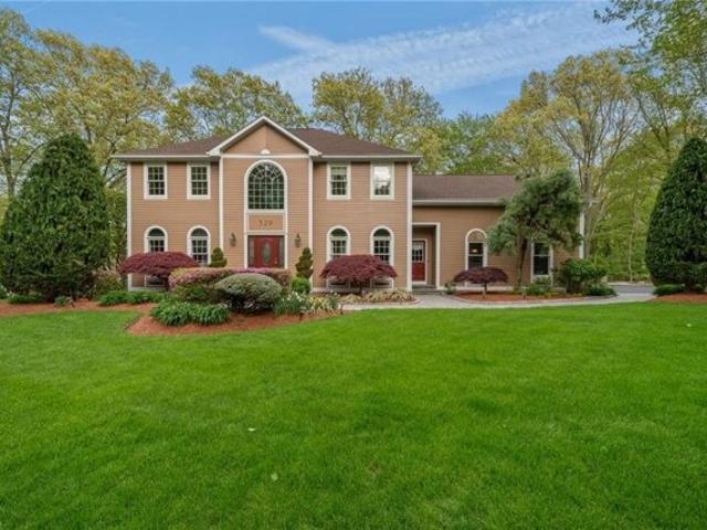 Wickham Rd, North Kingstown, Home For Sale
