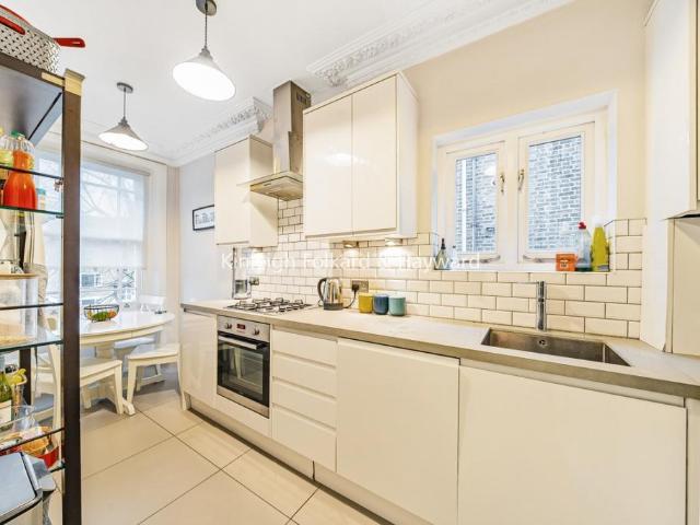 Wickham Road, Brockley, London, SE4 1 bed flat to rent £1,850 pcm £427 pw