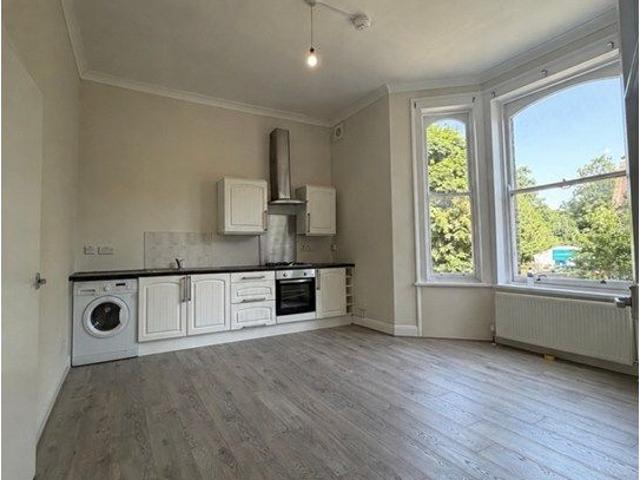 Wickham Road, London SE4, 2 bed flat to rent, £2,150 pcm | PrimeLocation