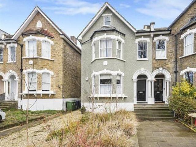 Wickham Road, London, 2 Bedroom Apartment