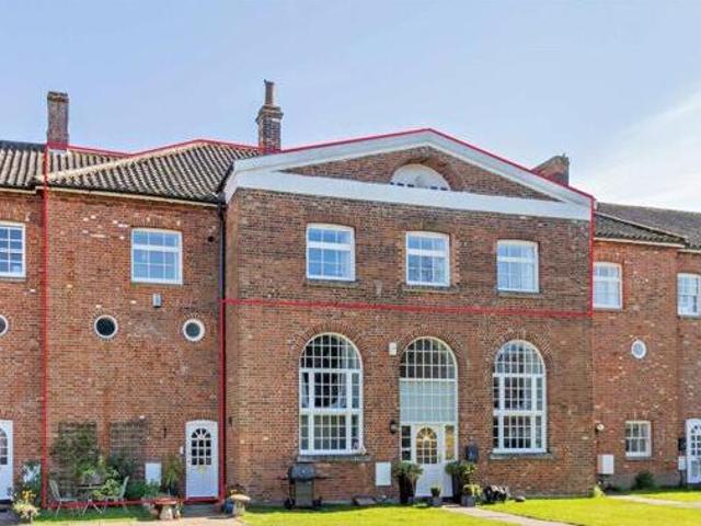 Wicklewood, St. Georges, Wymondham, 3 Bedroom Penthouse