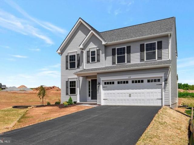 Wickmere St, Oxford, PA 19363
