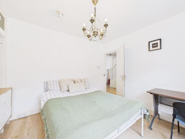Widdicombe Way, Brighton BN2, 4 bed terraced house to rent, £2,600 pcm | PrimeLocation