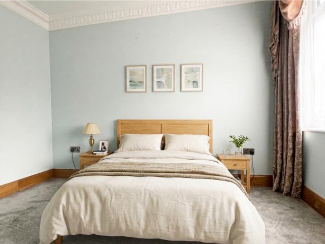 Widecombe Gardens, Ilford IG4, Room to rent, £750 pcm | PrimeLocation