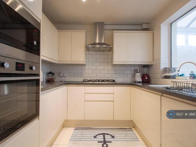 Widecombe Road, London, SE9 3 bed terraced house to rent £2,150 pcm £496 pw