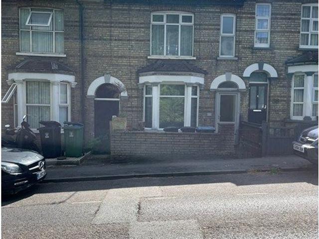 Wiggenhall Road, Watford WD18, 3 bed terraced house to rent, £2,100 pcm | PrimeLocation