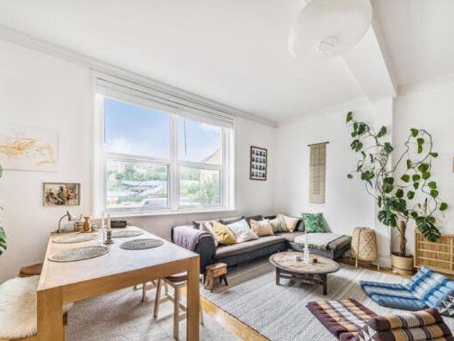 Wightman Road, London, 4 Bedroom Flat