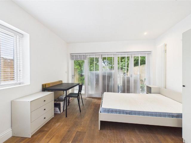 Wightman Road, London N4, Room to rent, £1,095 pcm | PrimeLocation