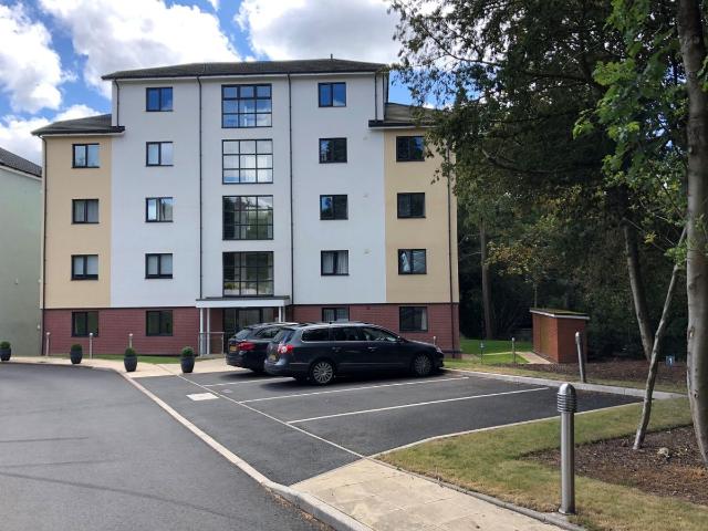 Wightwick Court, Wolverhampton, West Midlands WV6, 2 bed flat to rent, £1,395 pcm | PrimeLocation