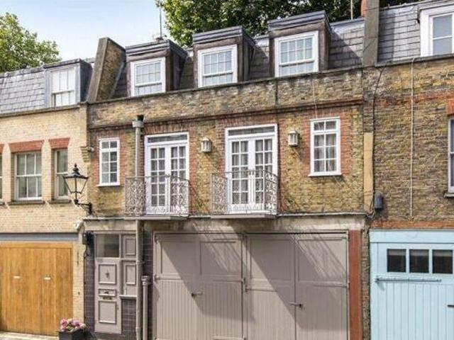 Wigmore Place, London, 3 Bedroom Mews