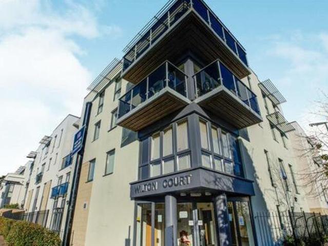 Wilton Court, Southbank Road, 2 Bedroom Apartment