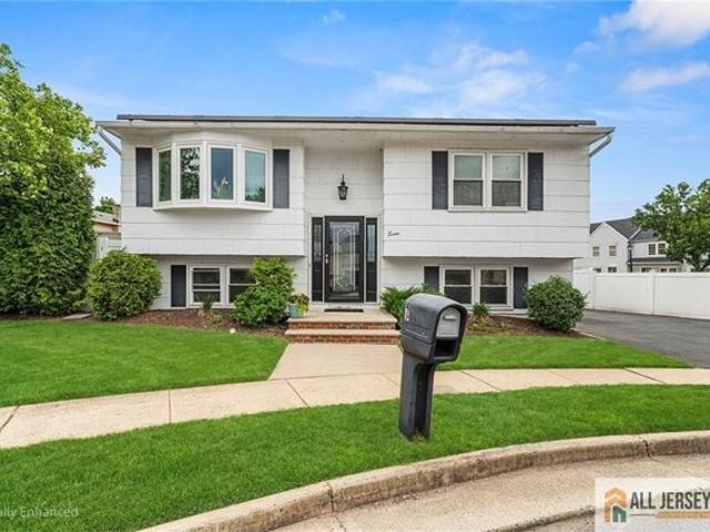 Wilton Ave, Middlesex, Home For Sale