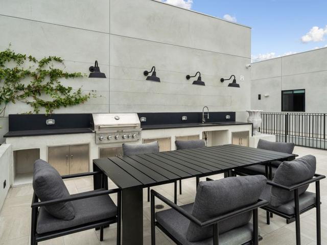 Wilton by Category 1 Bedroom Apartment for Rent at 726 S Wilton Pl, Los Angeles, CA 90005 Greater Wilshire