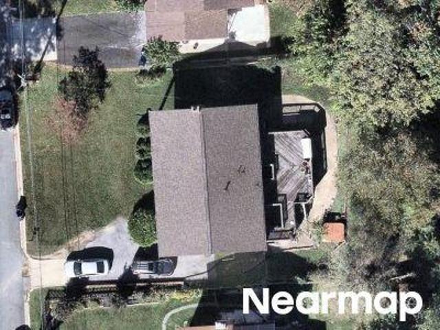 Wilton Oaks Dr