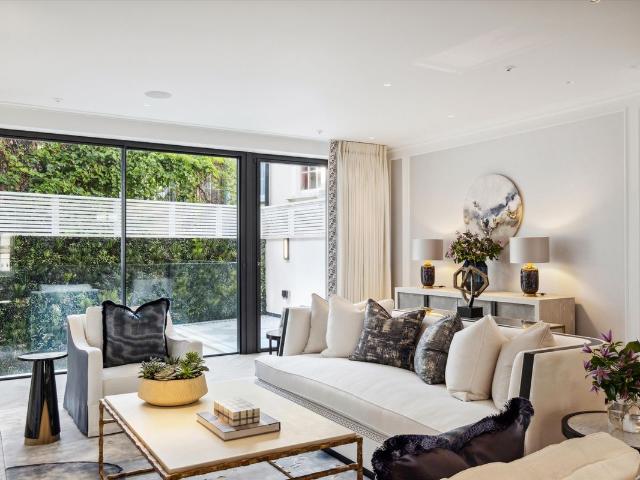 Wilton Row, London SW1X, 3 bed terraced house to rent, £28,167 pcm | PrimeLocation