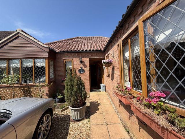 Wilton Road, Heacham, King's Lynn PE31, 3 bed bungalow to rent, £1,495 pcm | PrimeLocation