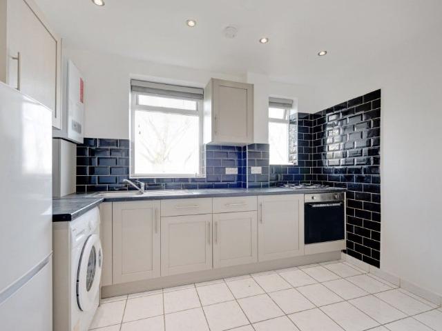 Wilton Road, Muswell Hill N10, 2 bed flat to rent, £1,950 pcm | PrimeLocation