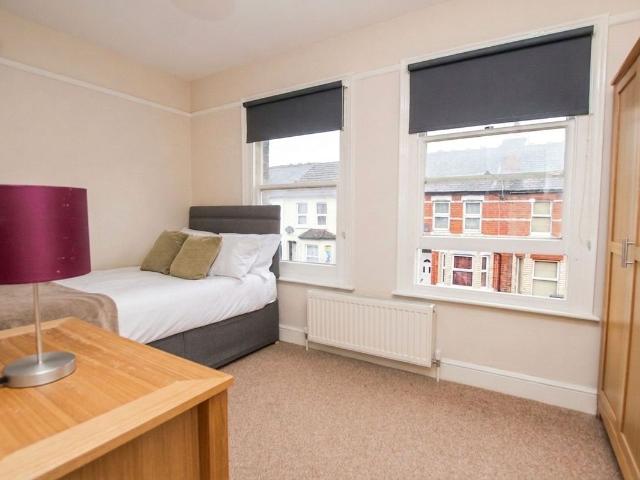 Wilton Road, Reading RG30, Room to rent, £650 pcm | PrimeLocation