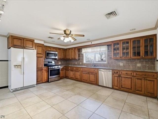 Wiltop Rd, Netcong, Home For Sale