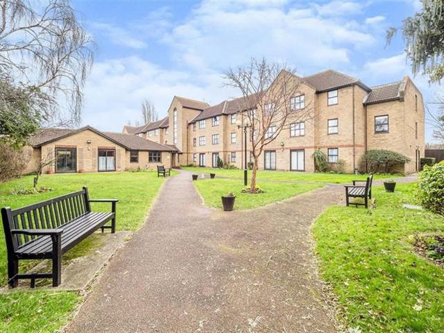 Wiltshire Court, Ilford IG1, 1 bed flat to rent, £1,350 pcm | PrimeLocation