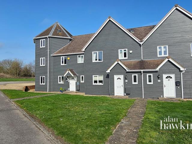 Wiltshire Crescent, The Wiltshire. 3 bed terraced house to rent £1,495 pcm £345 pw