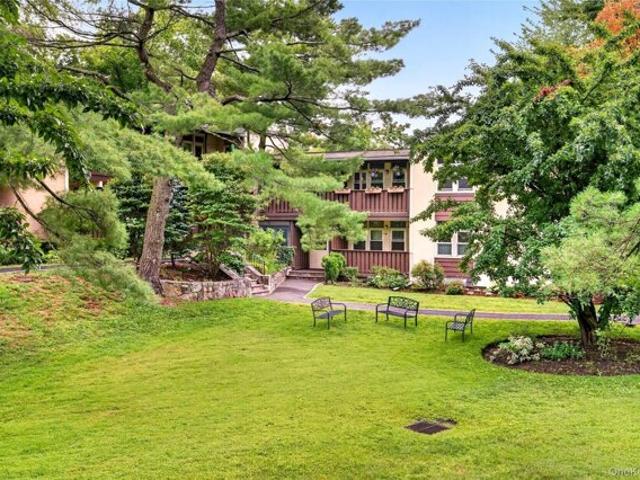 Wiltshire Rd Apt C, Scarsdale, Property For Sale