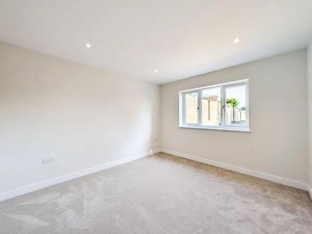 Wilvesfield Green, Haywards Heath