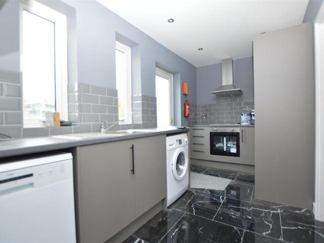 Wilberforce Road, Norwich 5 bed terraced house to rent £2,700 pcm £623 pw