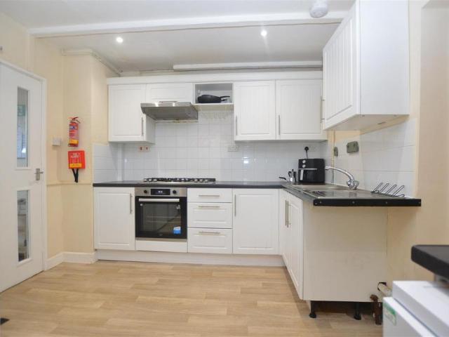 Wilberforce Road, Norwich 6 bed house to rent £2,495 pcm £576 pw